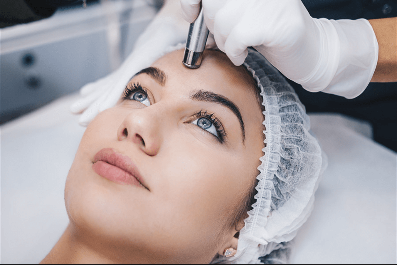 Microdermabrasion Benefits For Glowing Skin - Evolution Laser Clinic